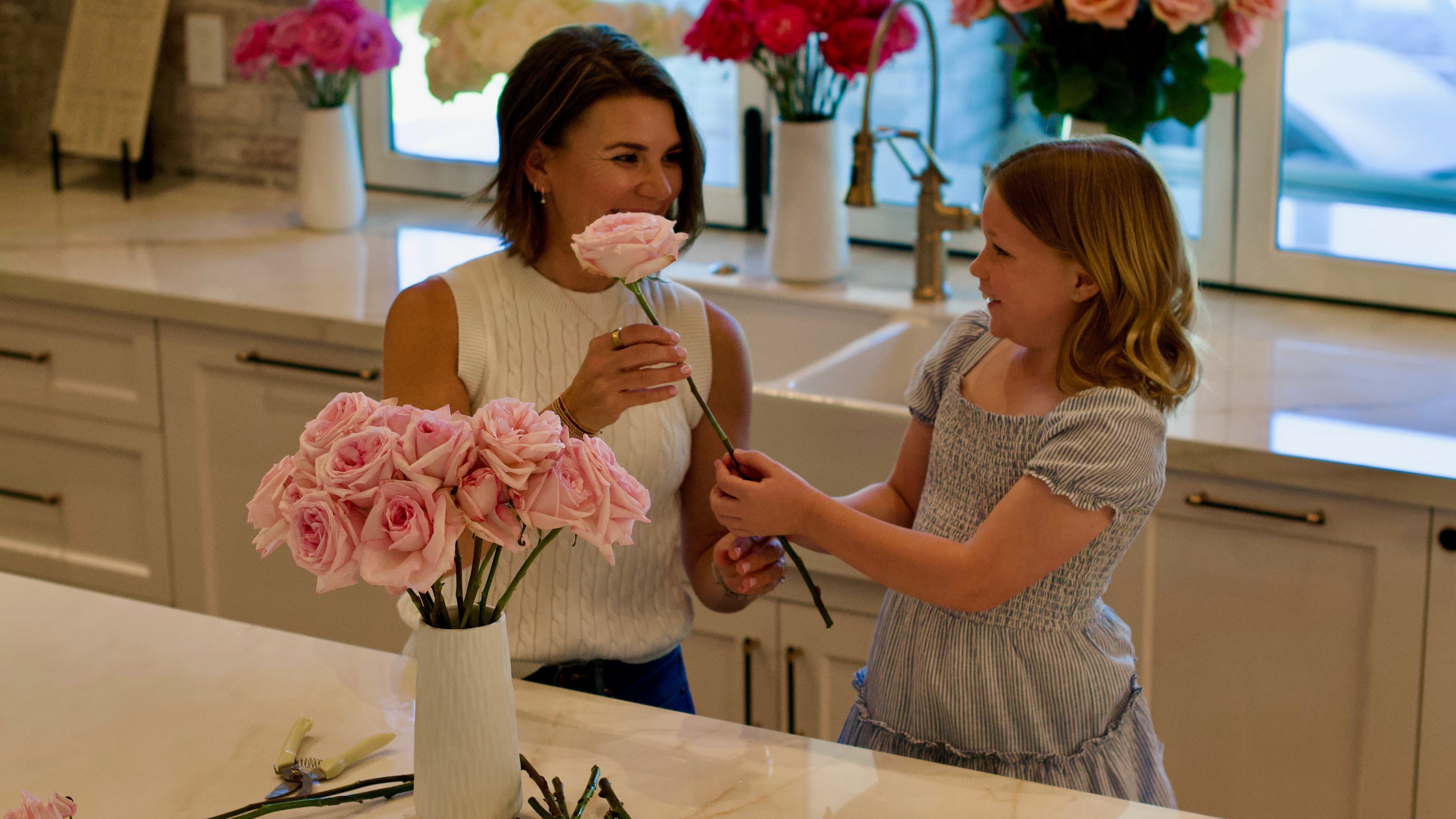 Mother’s Day Rose Bouquet Ideas | April & Ashley